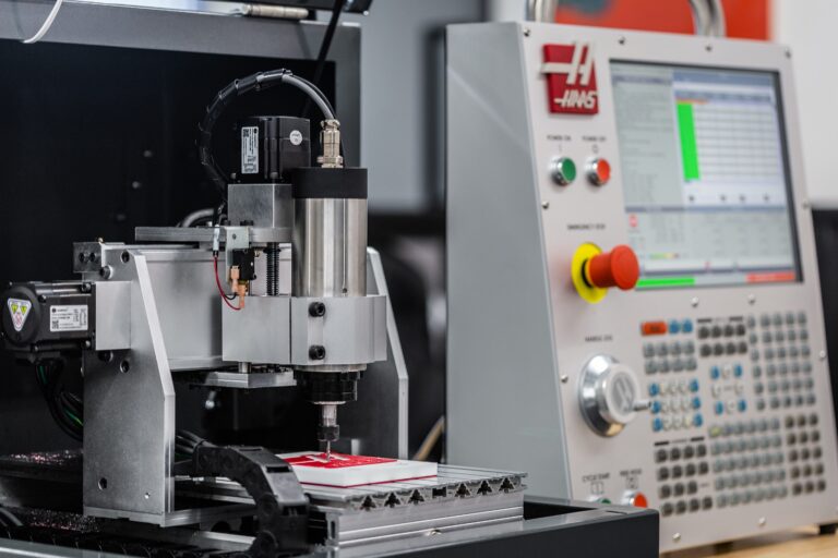 Haas CNC Desktop Lathe: Compact Training Lathe for Education - Haas ...